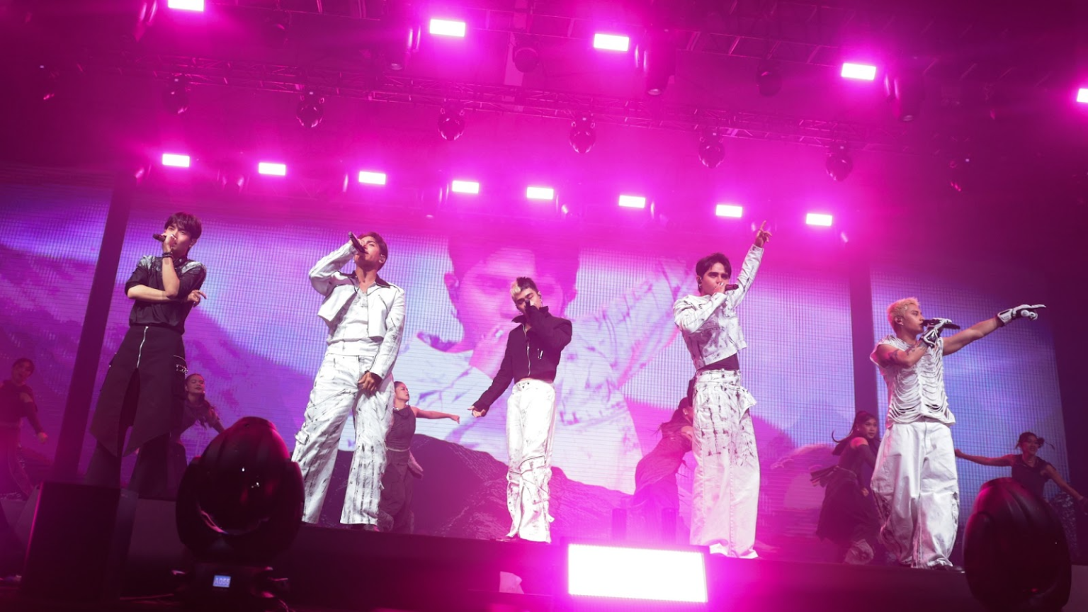 A’TIN, It’s Time to Vote for SB19 at the BreakTudo Awards and AAA ...